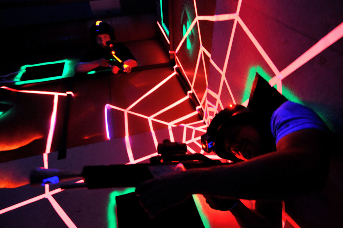 Laser game à Budapest - EVG - EVJF
