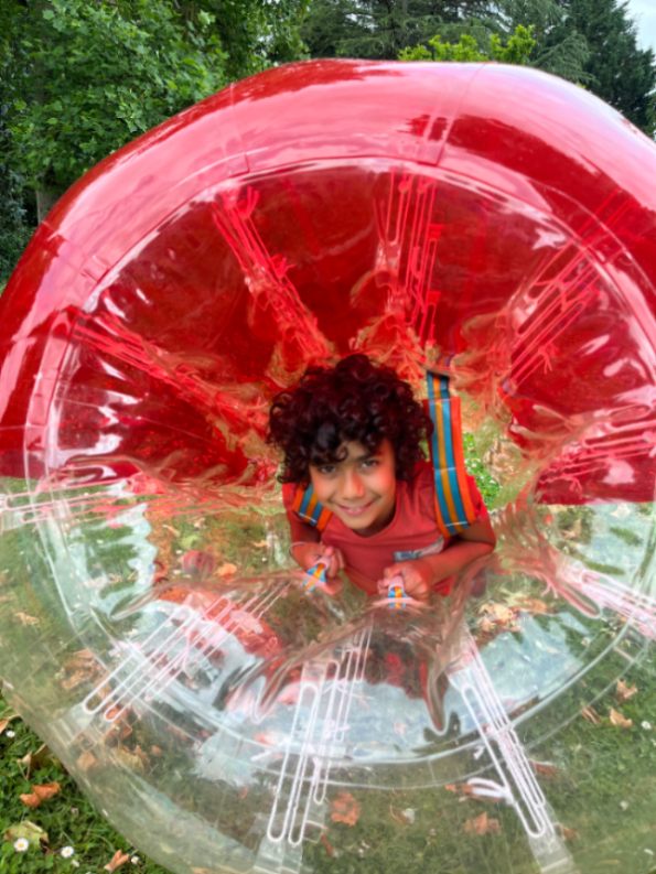 Anniversaire Bubble, Archery ou Laser Game à Marne La Vallée