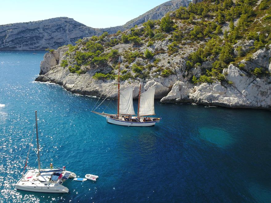 Visite des Calanques de Marseille en voilier